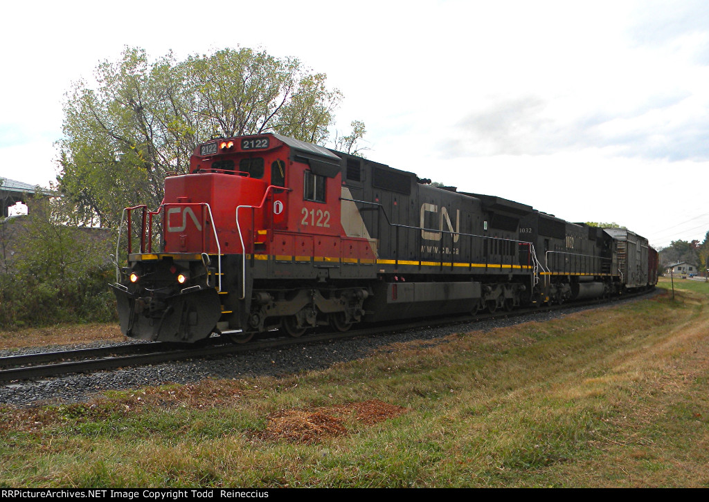 CN 2122